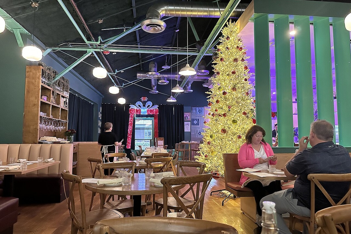 Jantra Opens Eight-Seat Tasting Counter In Houston