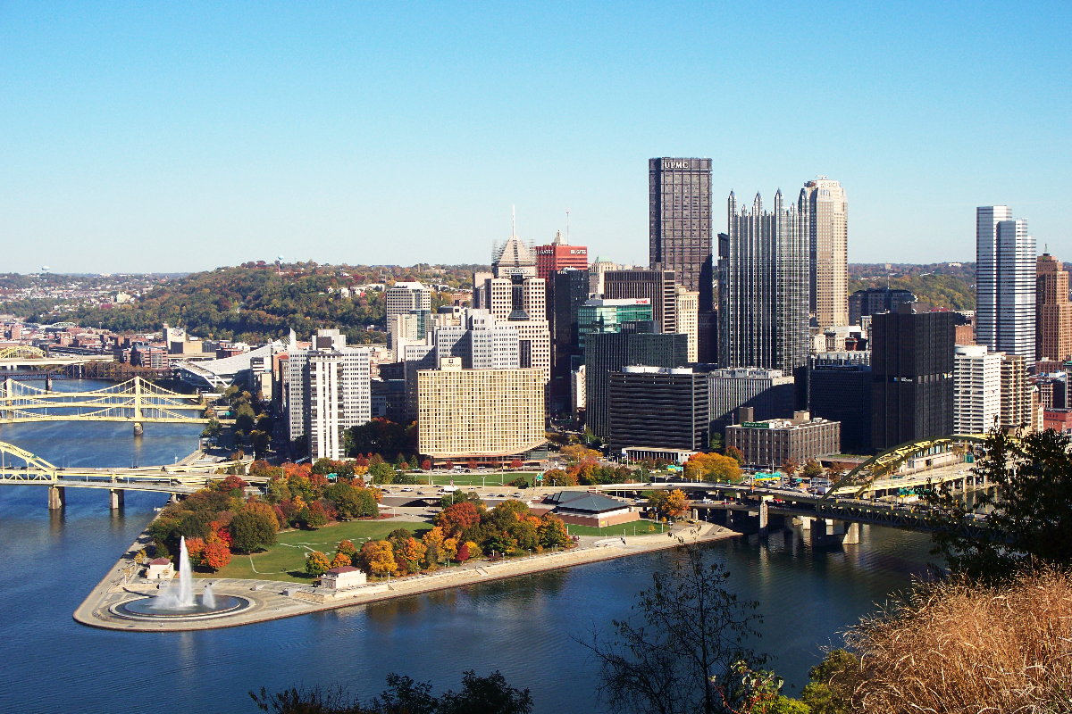 Foggy Wake-Up, Patio-Perfect Weekend on Deck for Pittsburgh