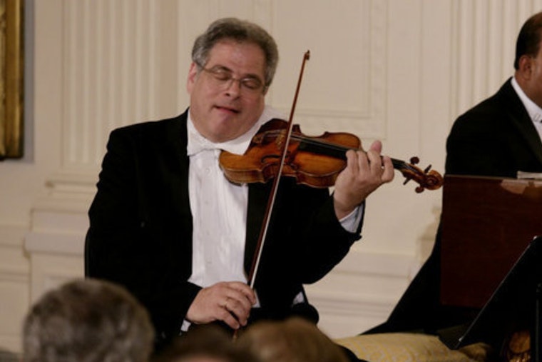 Itzhak Perlman Stages First Blossom Comeback Since ’93 With