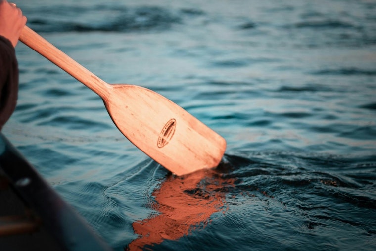 Kayak Showdown: Oregon Paddlers Race to Sink New Waterway Permit
