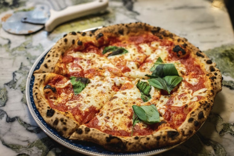 Las Vegas Pizzeria Cracks Food Network's Top 10