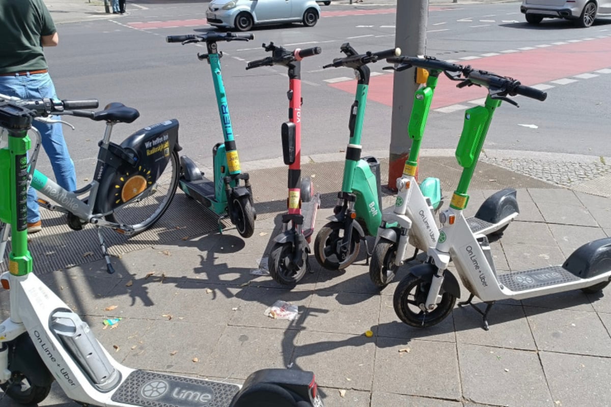 Lime Pushes Citywide E-Scooters To Challenge Citi Bike In New York