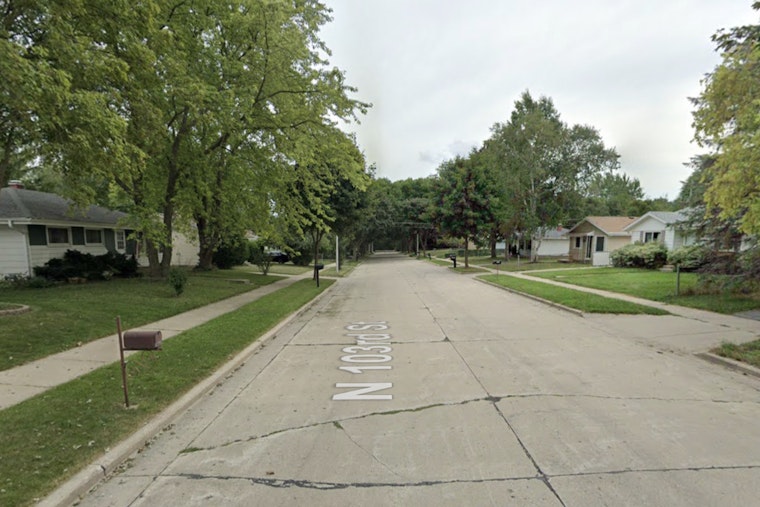 Milwaukee Officer Injured in Dog Attack on Northwest Side