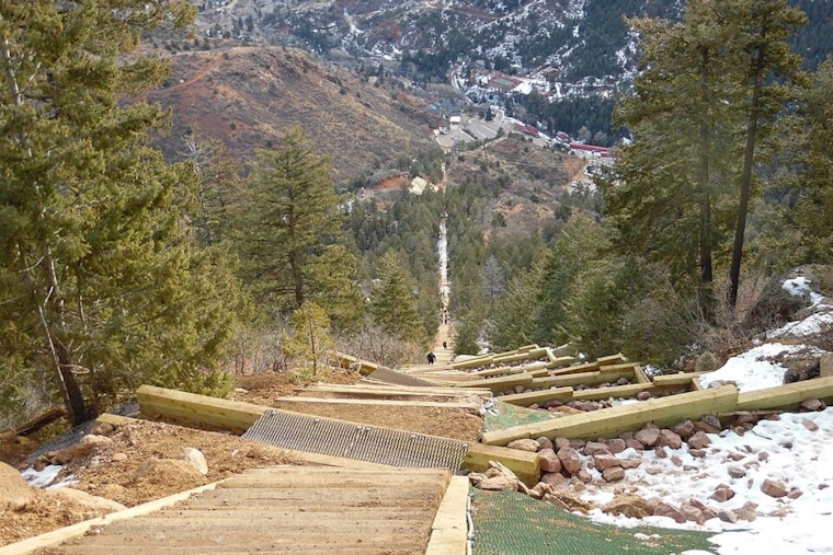Manitou Incline Turns Deadly As Hiker Suffers Fatal Medical Emergency
