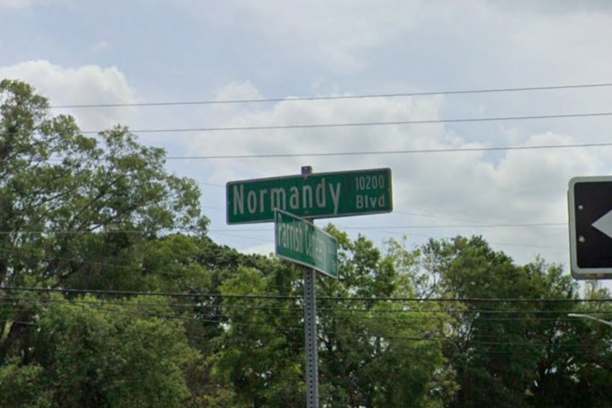 Normandy Boulevard Erupts In Gunfire As Cops Swarm Jacksonville