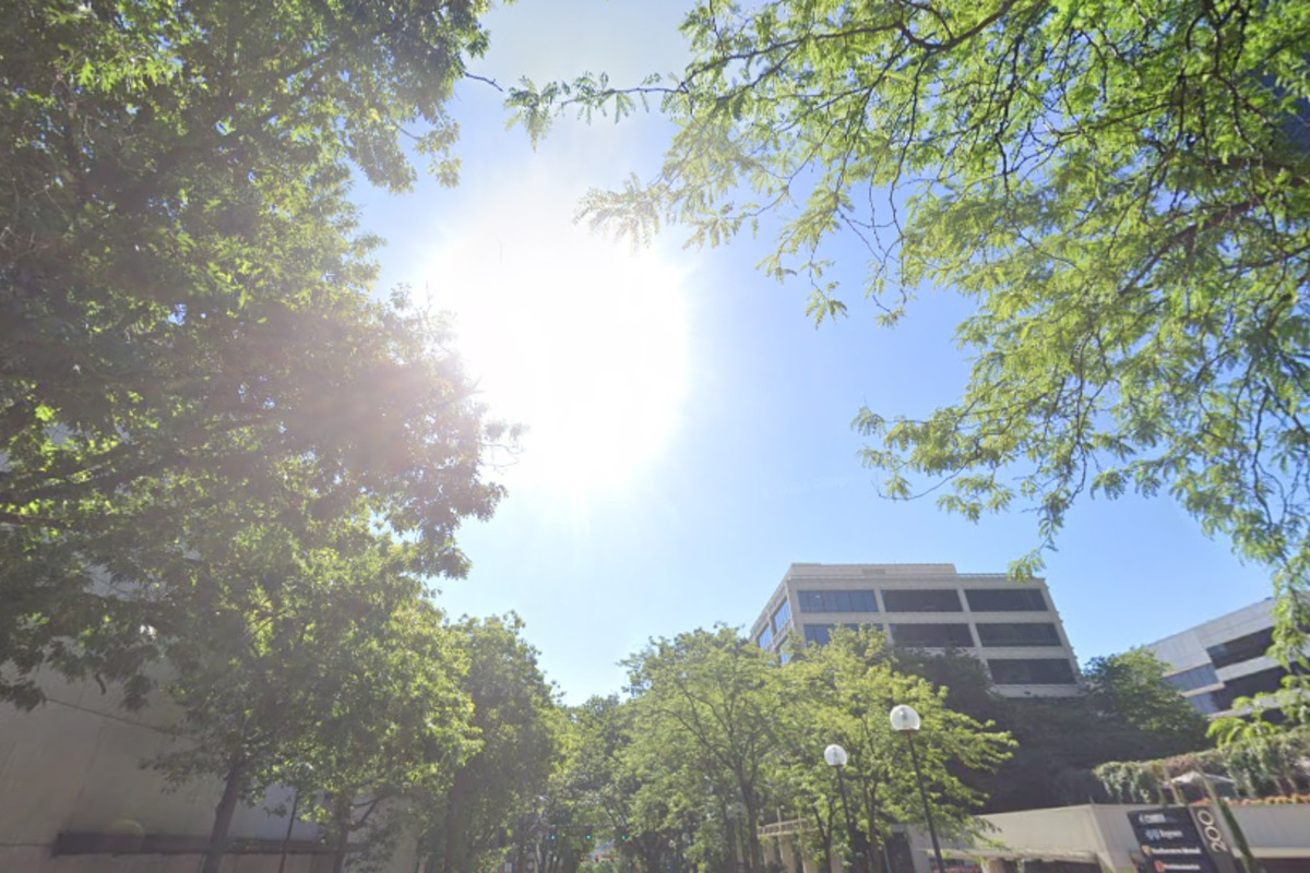 Phoenix Sizzles Toward Triple Digits As Memorial Day Heat Cranks Up
