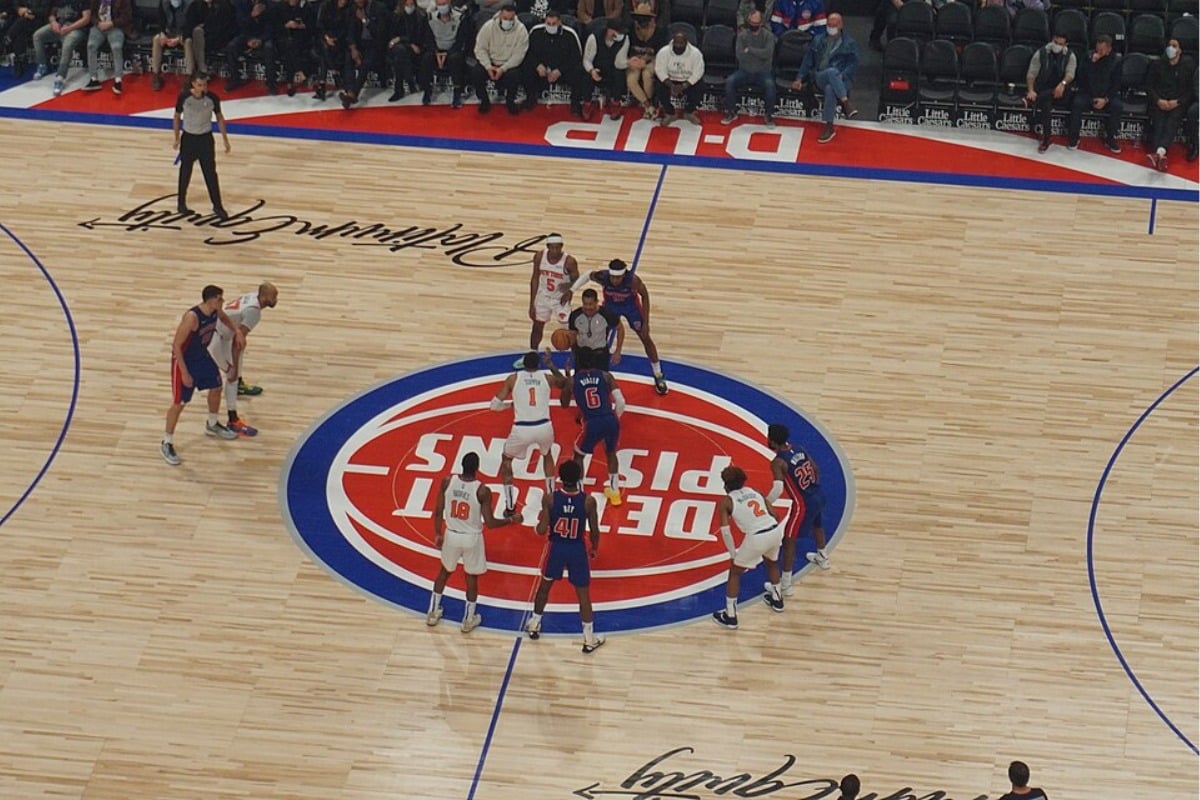 Pistons Put Cavs On The Ropes, Detroit Grabs 2-0 Edge
