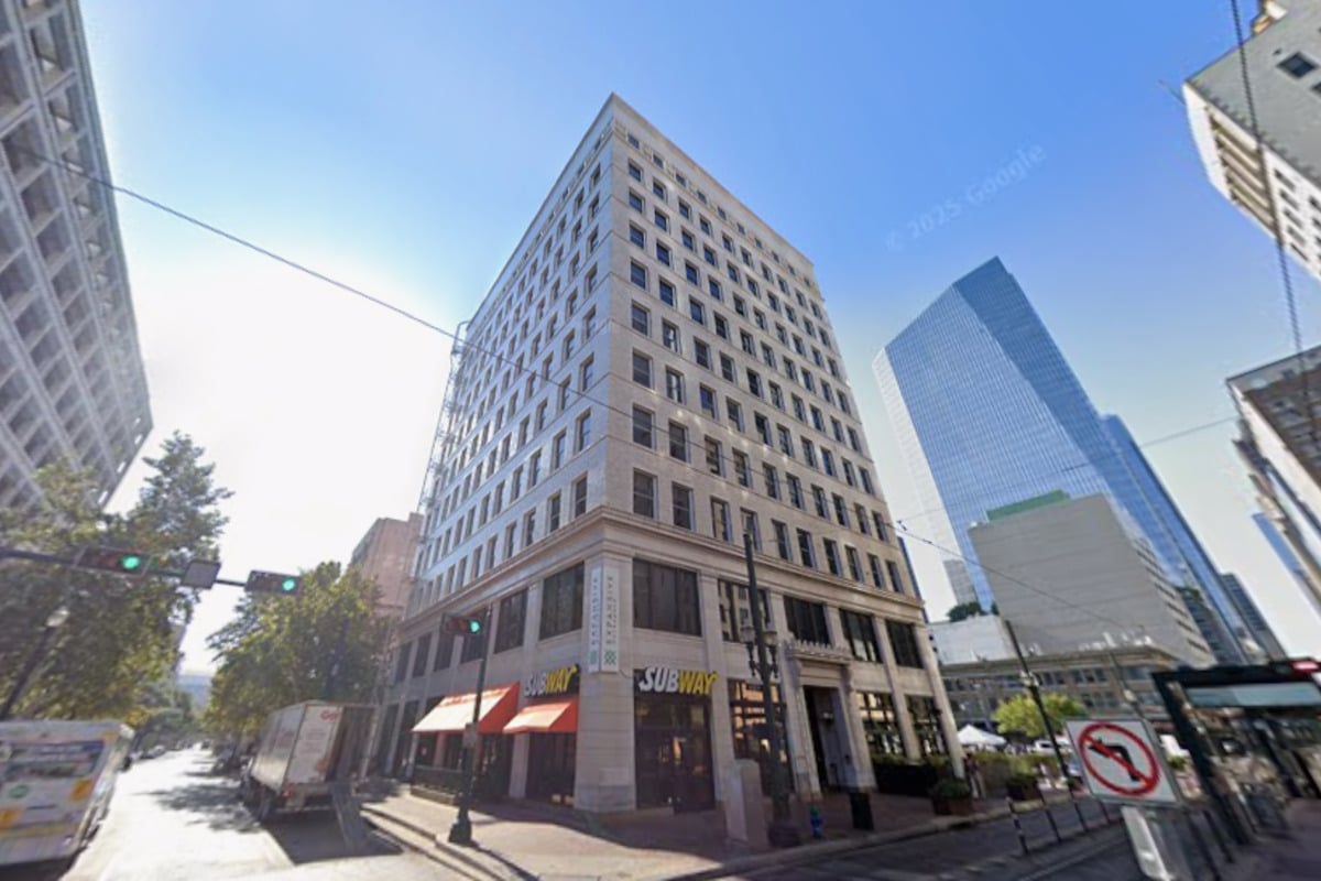 Scanlan Building Finally Wakes Up As Downtown Houston Snags First