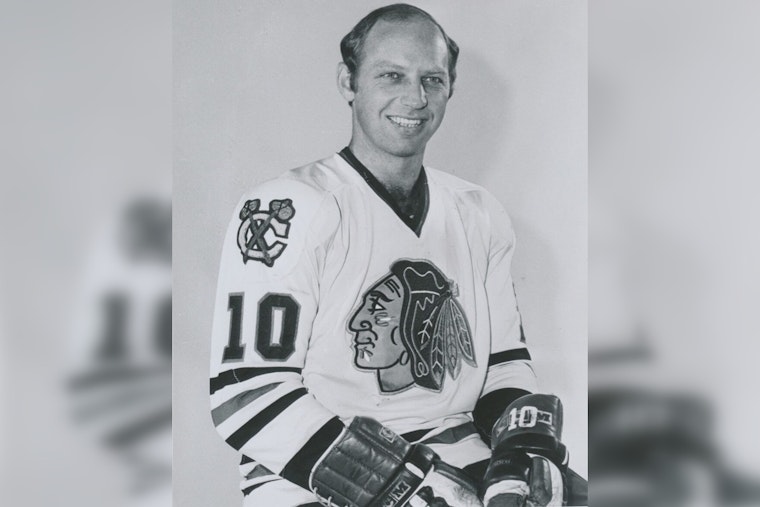 Dennis Hull Dies At 81 | Chicago Blackhawks Legend