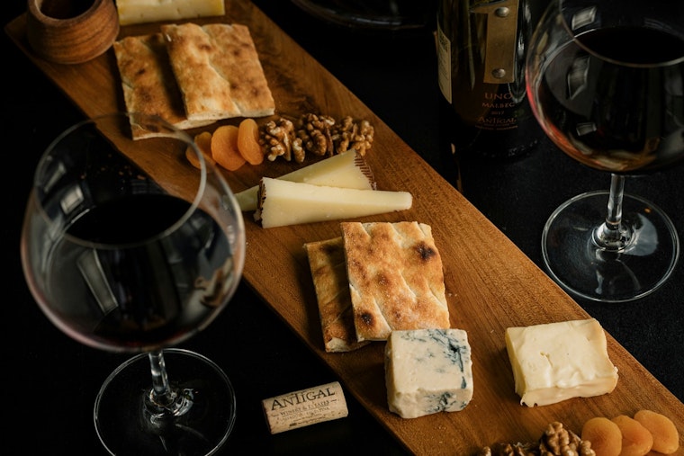 Retta Jane Plans Boutique and Wine Bar in Clayton