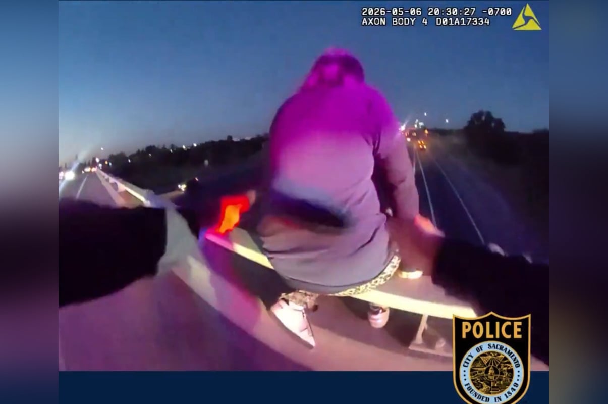 Dashcam: Sacramento Officers Pull Child From I-80 Overpass