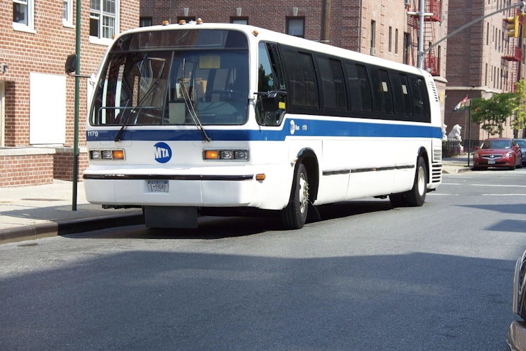 MTA Board Signs Off On Diesel Express Coaches For Staten Island