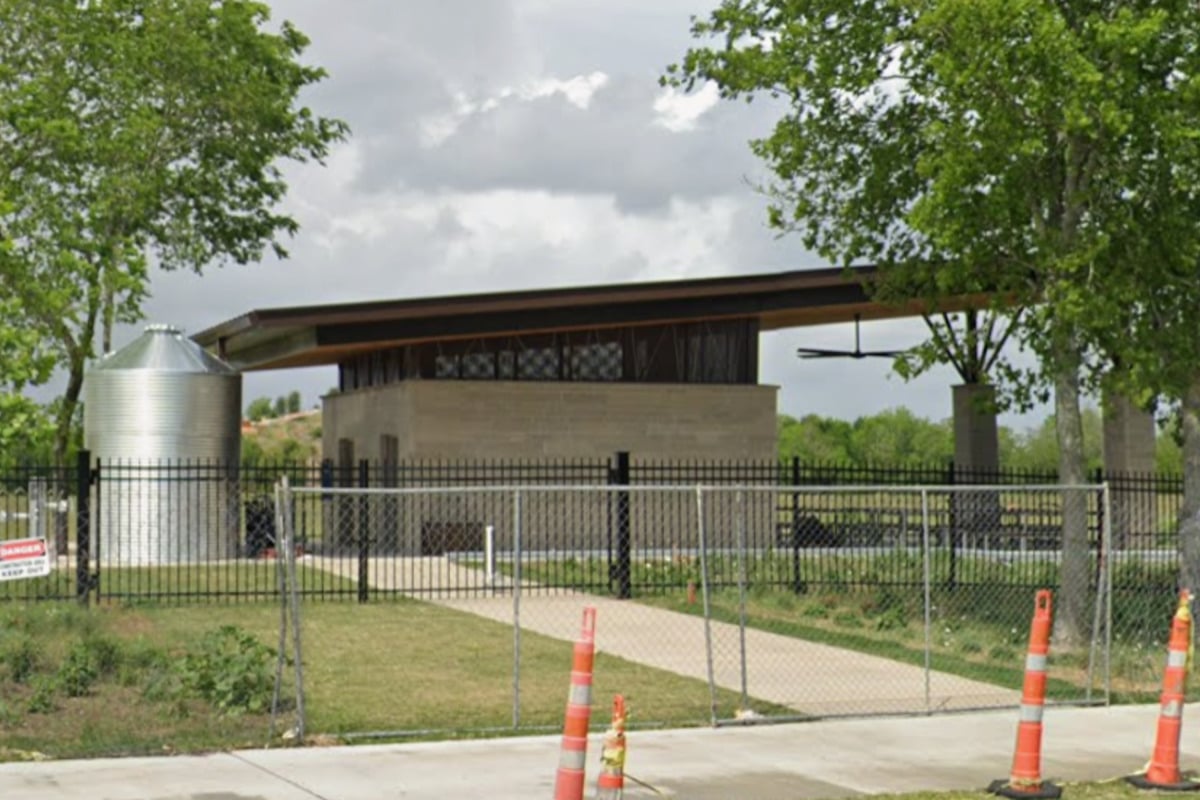 Sunnyside’s 100-Acre Hilltop Park Finally Rises Over Houston