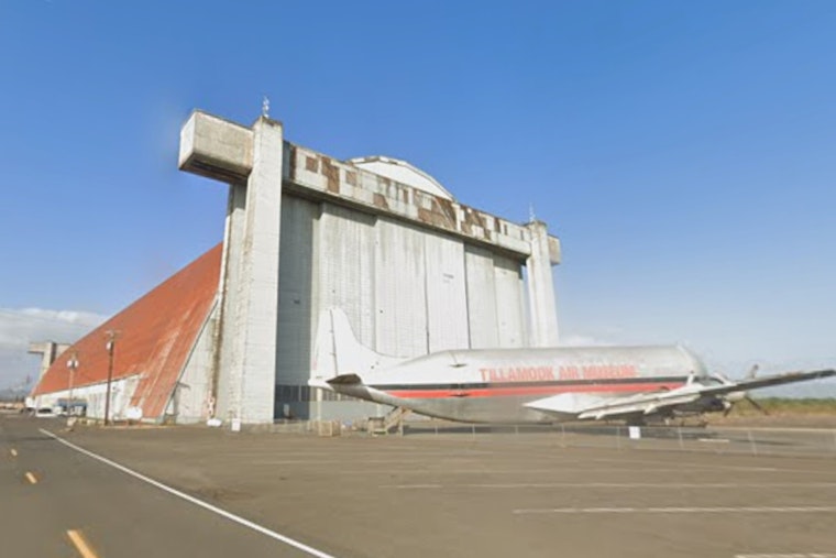 Tillamook Port Pulls Plug On Rescue Of Iconic Blimp Hangar