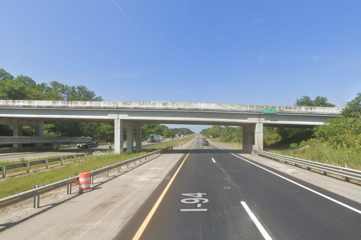 Tragedy Over I‑94 as Ann Arbor Woman Dies in Scio Township Overpass