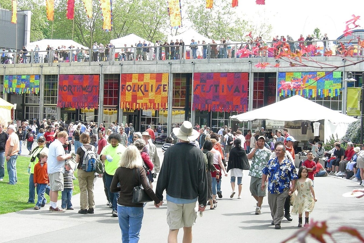 Ubuntu Takes Over Seattle Center As Northwest Folklife Hits 55th Year