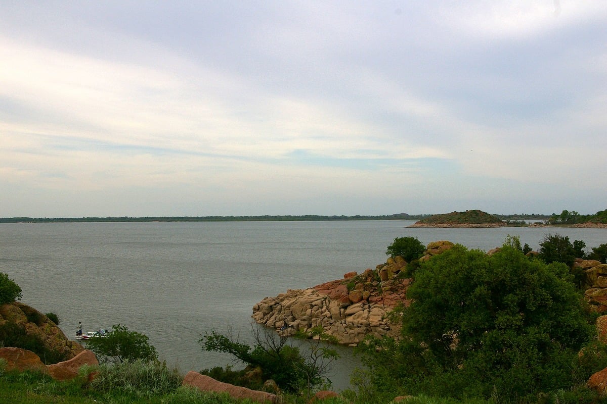 Lugert Lake Capsize Kills 73-Year-Old Angler Near Altus