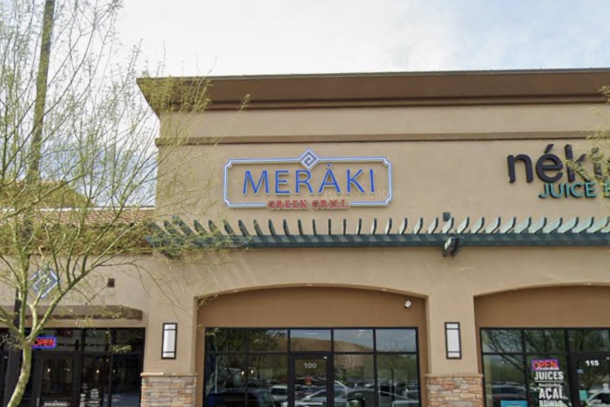 Beloved Gyro Joint Meráki Greek Grill Storms Downtown Las Vegas And