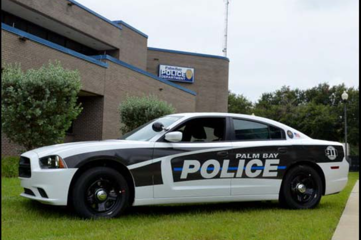 Brazen Boat Bandits Strip Space Coast Rides Of Costly Garmin Gear