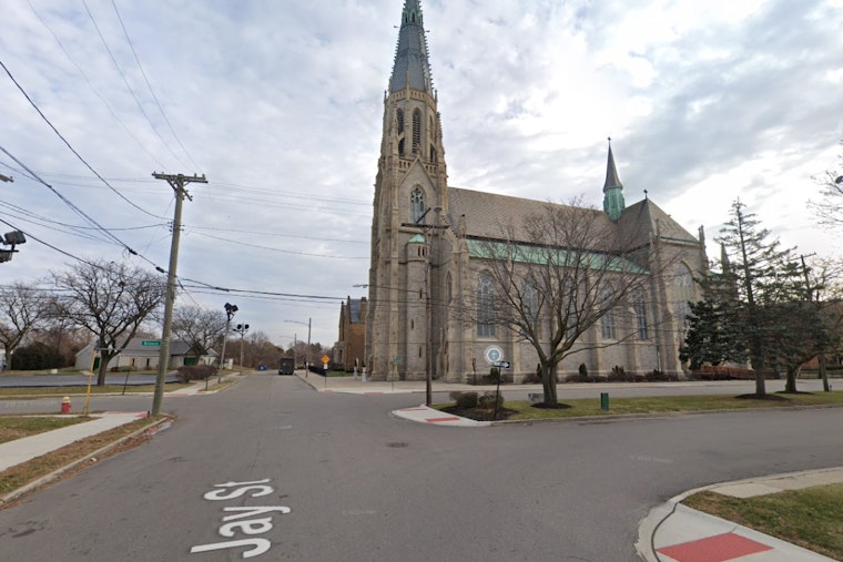 Detroit Priest Bolts Into Parking Lot, Tackles One-Shoed Suspected Car
