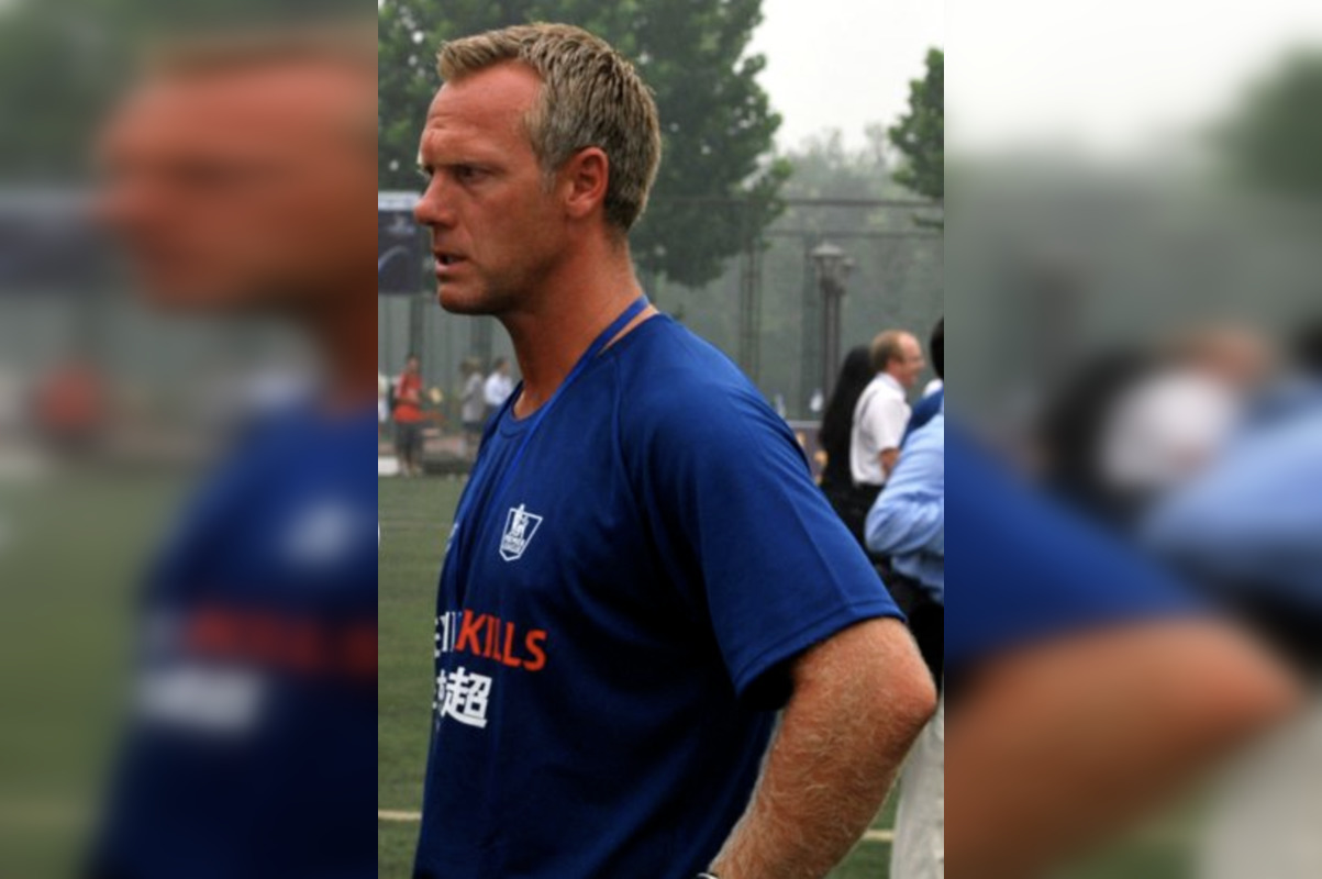 Flying Bottle At Azteca Leaves TV Analyst Warren Barton Bloodied