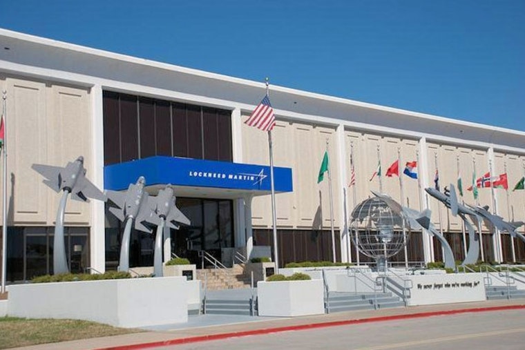 Fort Worth F-35 Plant Snags $879 Million Weapons-Hardware Windfall
