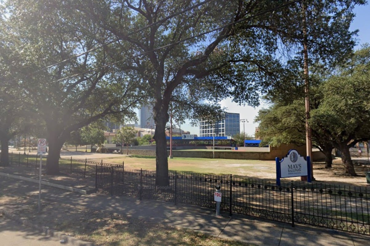 Gunfire Sends Dallas Kids Ducking At Mavs Ballpark