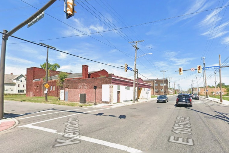 High-Speed Cleveland Chase Plows Through School Yard Before Tree Ends