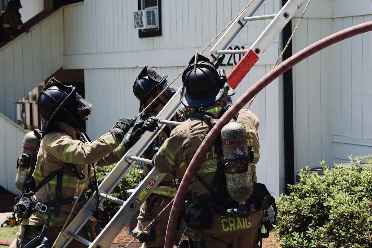 Kilborne Drive Inferno Rips Through East Charlotte Apartments