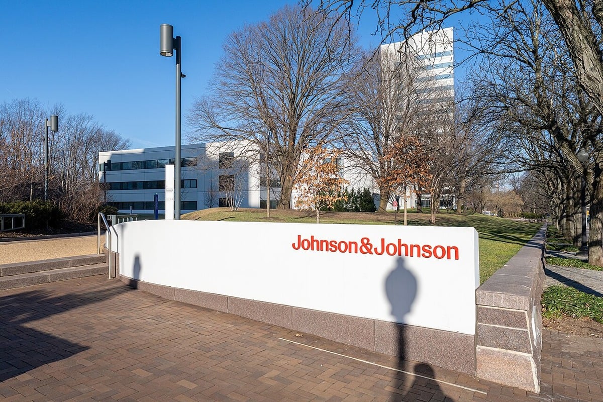 J&J Cleared by L.A. Jury in Baby Powder Cancer Suit