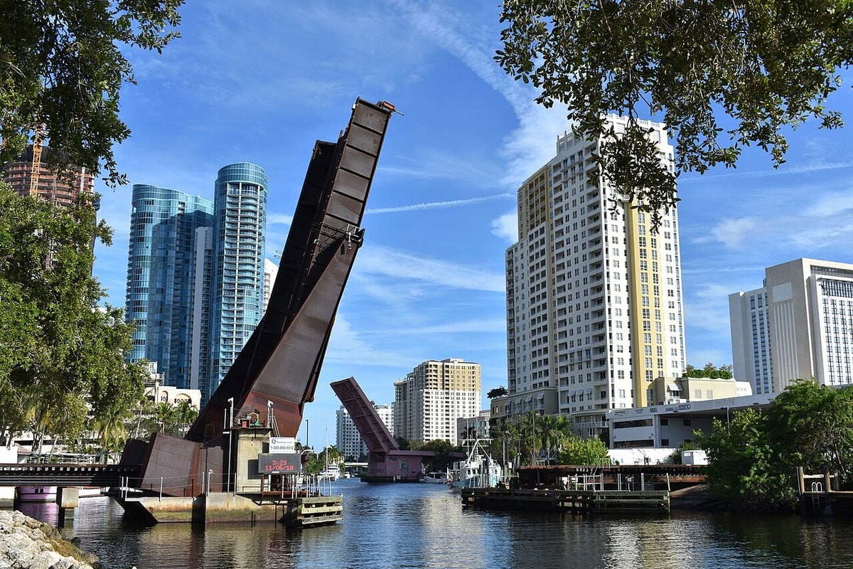 Man Found Dead In New River Near Downtown Fort Lauderdale