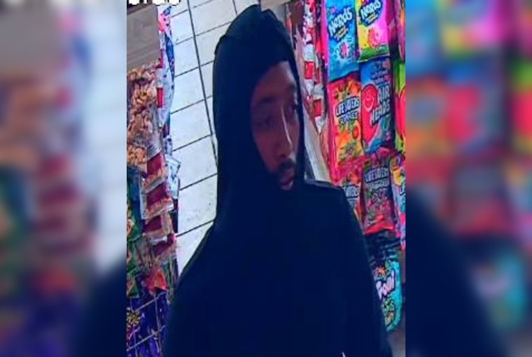 NOPD Seeks Suspect After Armed Robbery on North Rocheblave