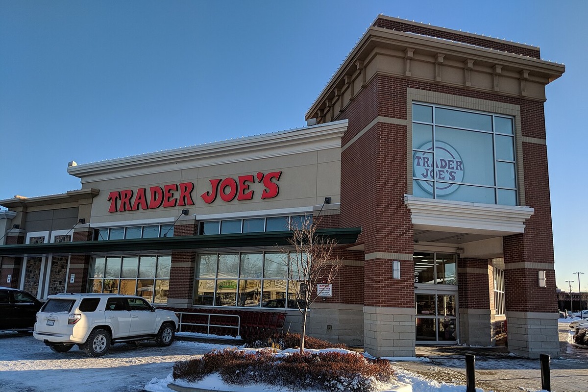 Trader Joe's Crash-Lands in Johns Creek, Turns Medley Into Grocery Hot