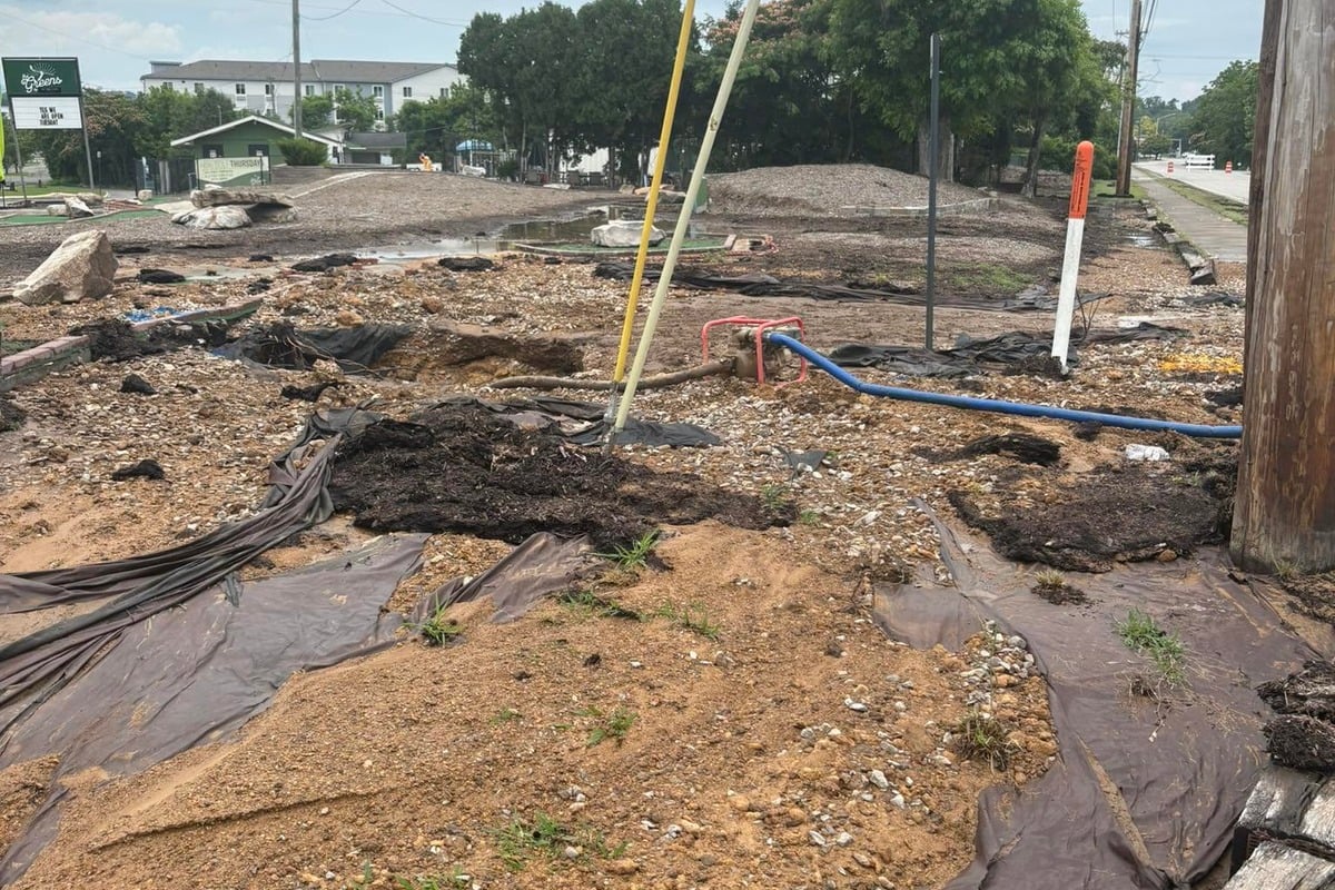 Tulsa Road Water Line Blowout Leaves Oak Ridge Running Dry