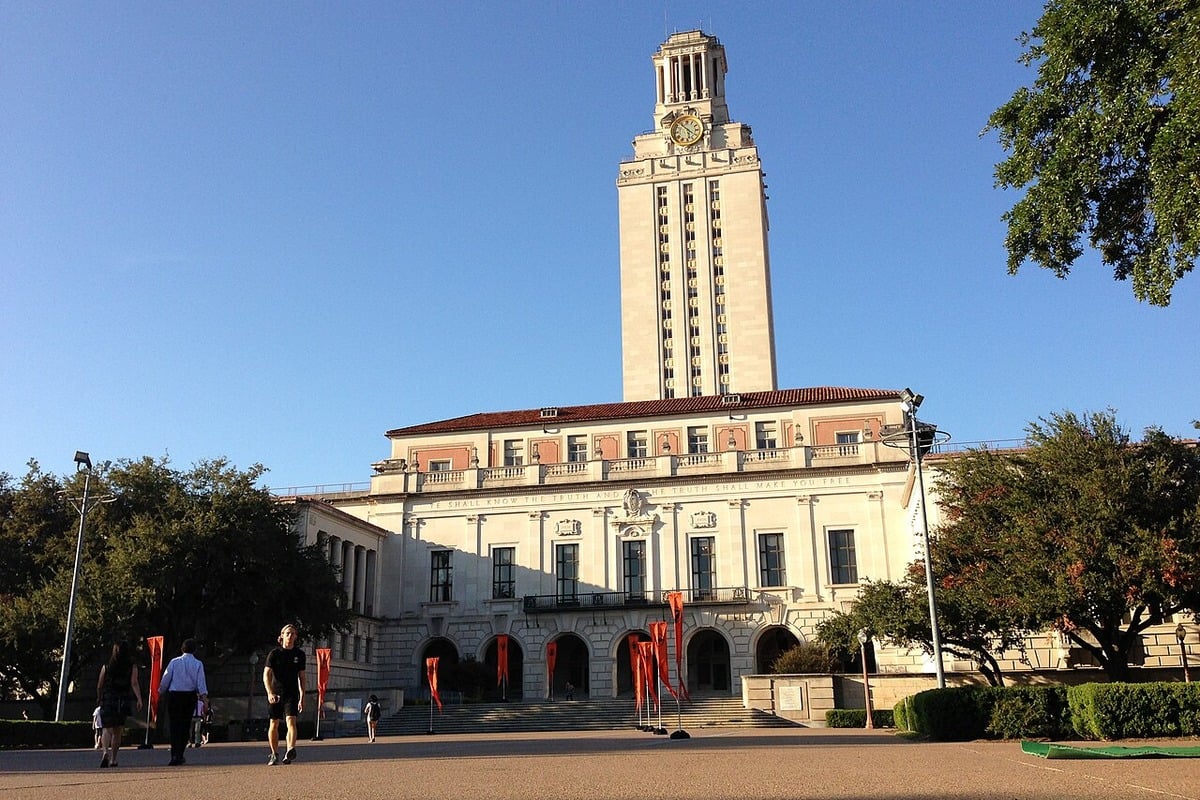 UT Austin's Wild New Jacket Makes Its Own Drinking Water