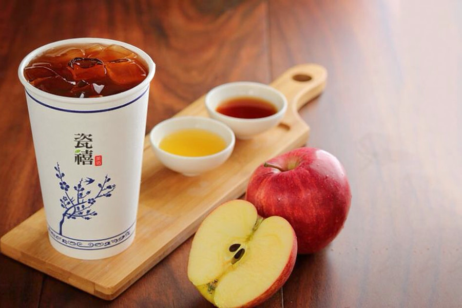 Put the kettle on for Union Square's newest bubble tea: Teazzi Tea