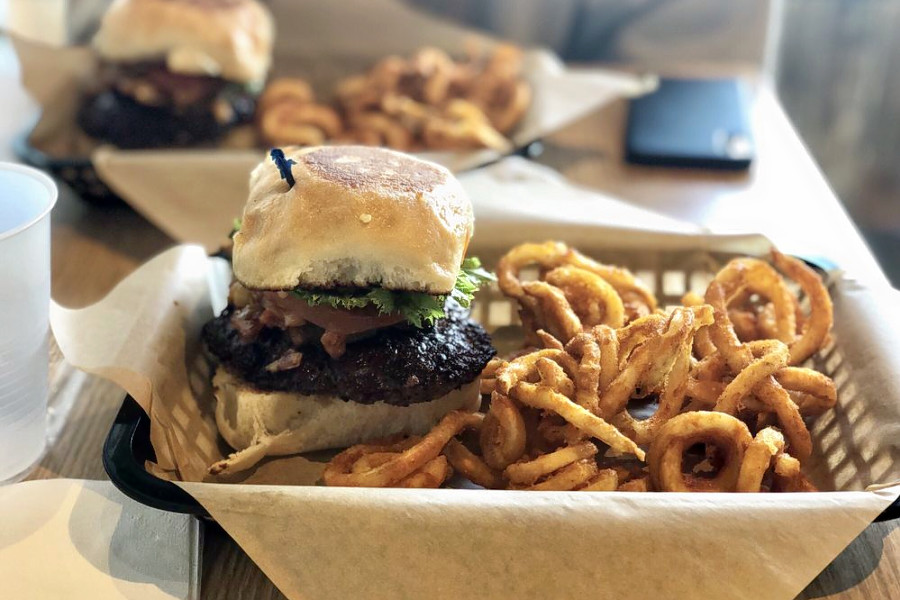 LA Burger brings burgers and more to Fort Worth