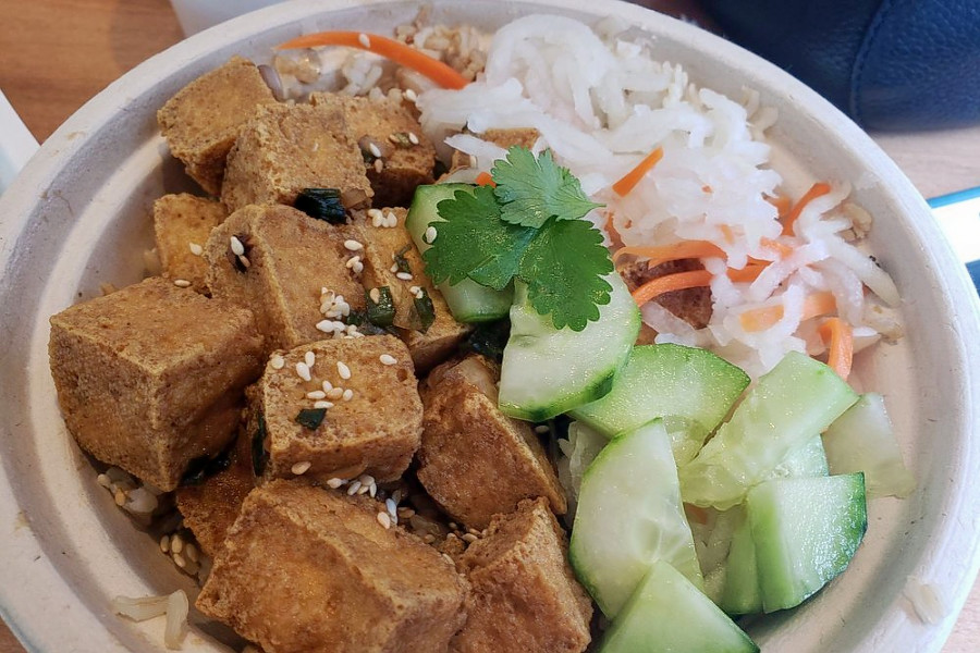 St. Veg makes Fallsgrove debut, with vegan fare and more