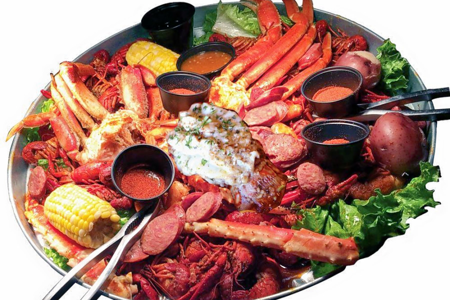 Crazy Alan's Swamp Shack makes Baybrook debut, with seafood and more