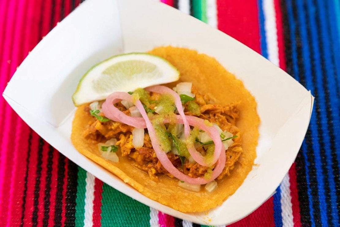 Tacos Lobos brings tacos and more to Melrose
