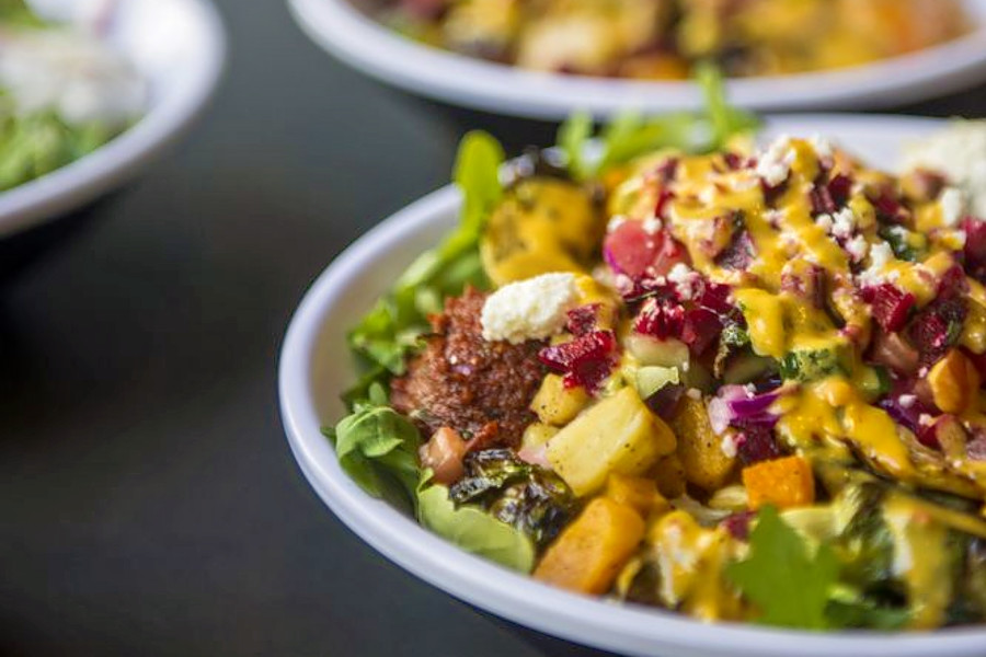 New Rittenhouse Mediterranean spot CAVA opens its doors