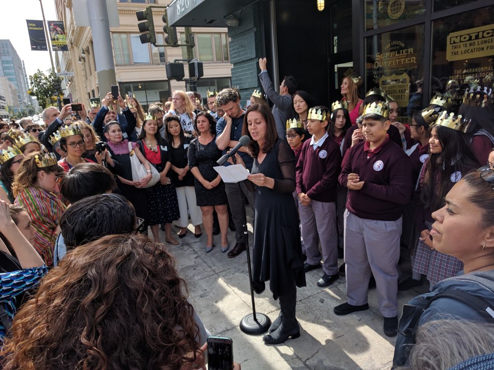 826 Valencia Seeks Scores Of New Volunteers For After-School Tutoring