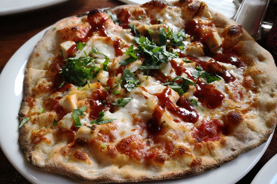 Top pizza choices in Berkeley for takeout and dining in