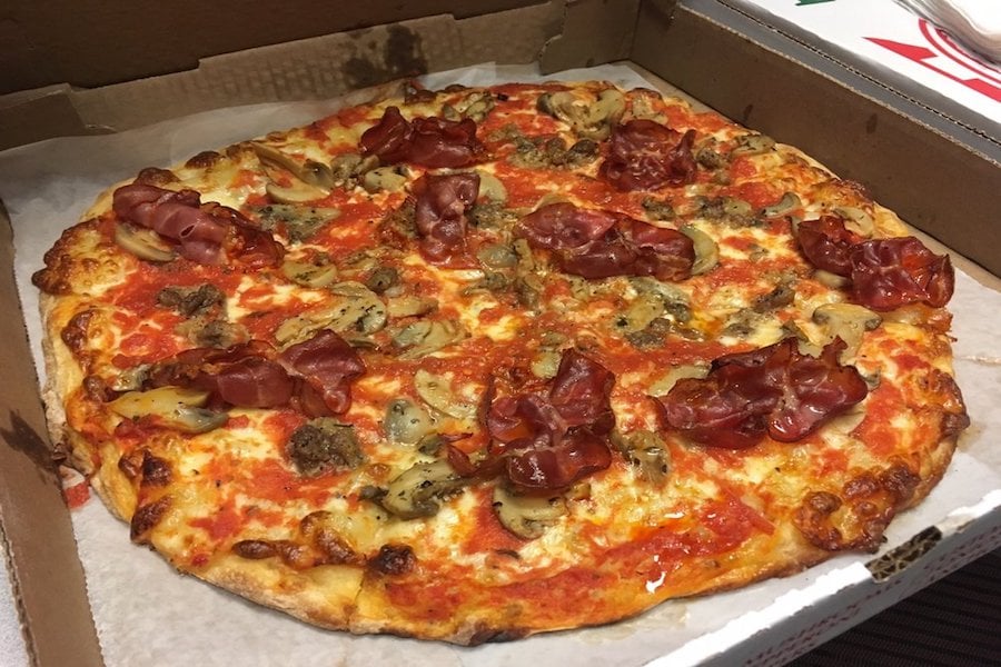 Top pizza choices in Bethesda for takeout and dining in