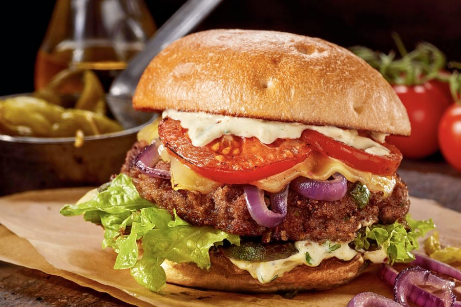 1/2 The Guilt makes Greater Uptown debut, with burgers and more