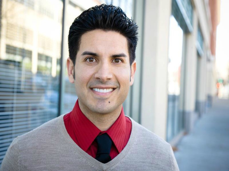 To Support Local Nonprofit, Actor Matthew Jain Makes Cabaret Debut At