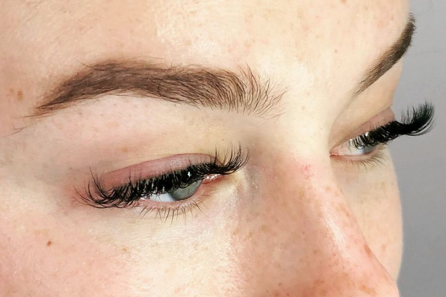 New eyelash service spot Glam Lash Bar now open in Melrose