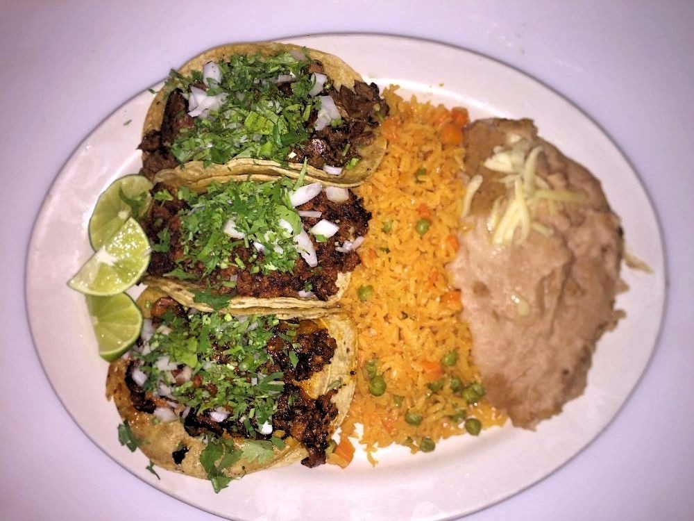 'Taco Max' Brings Mexican Fare To Irving Park