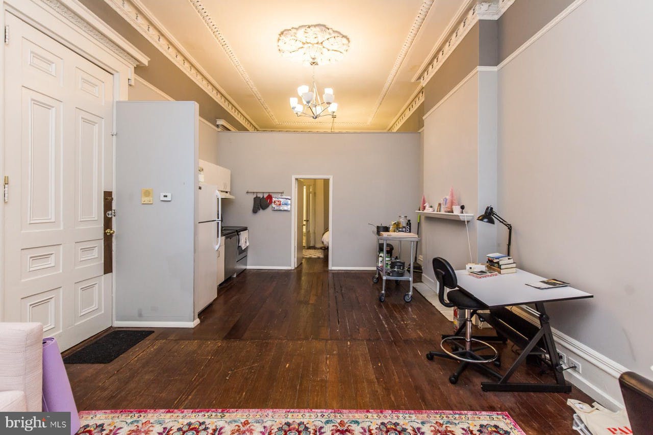 What will $1,800 rent you in Rittenhouse, this month?