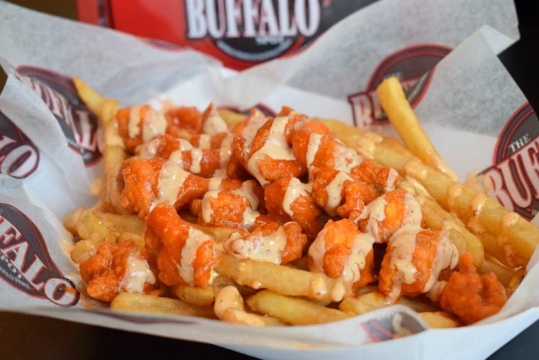 The Buffalo Spot makes University Town Center debut, with chicken